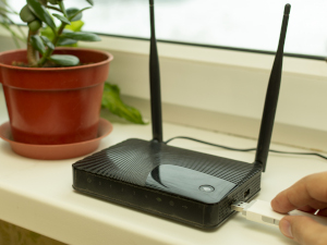 7 Quick Fixes To Fix SLOW Home Wi-Fi | Pinion Technology Core